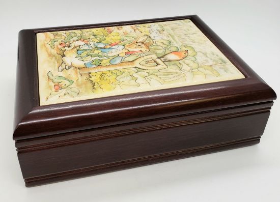 The Cottage Shop - Beatrix Potter Peter Rabbit Musical Wooden Box